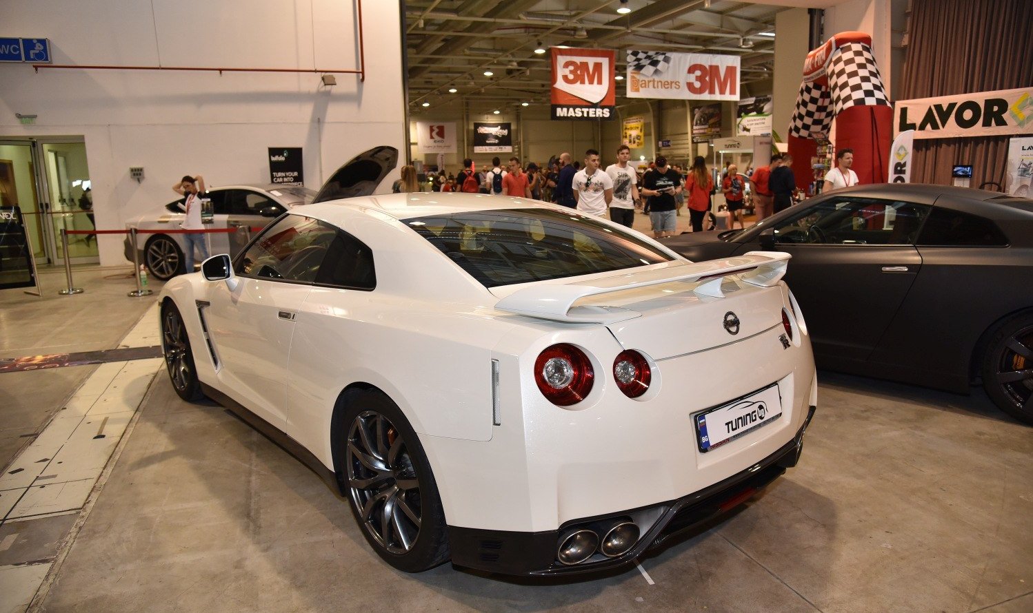 Nissan GT-R Nismo (R 35) 3.8 V6 (600 Hp) 4WD Automatic
